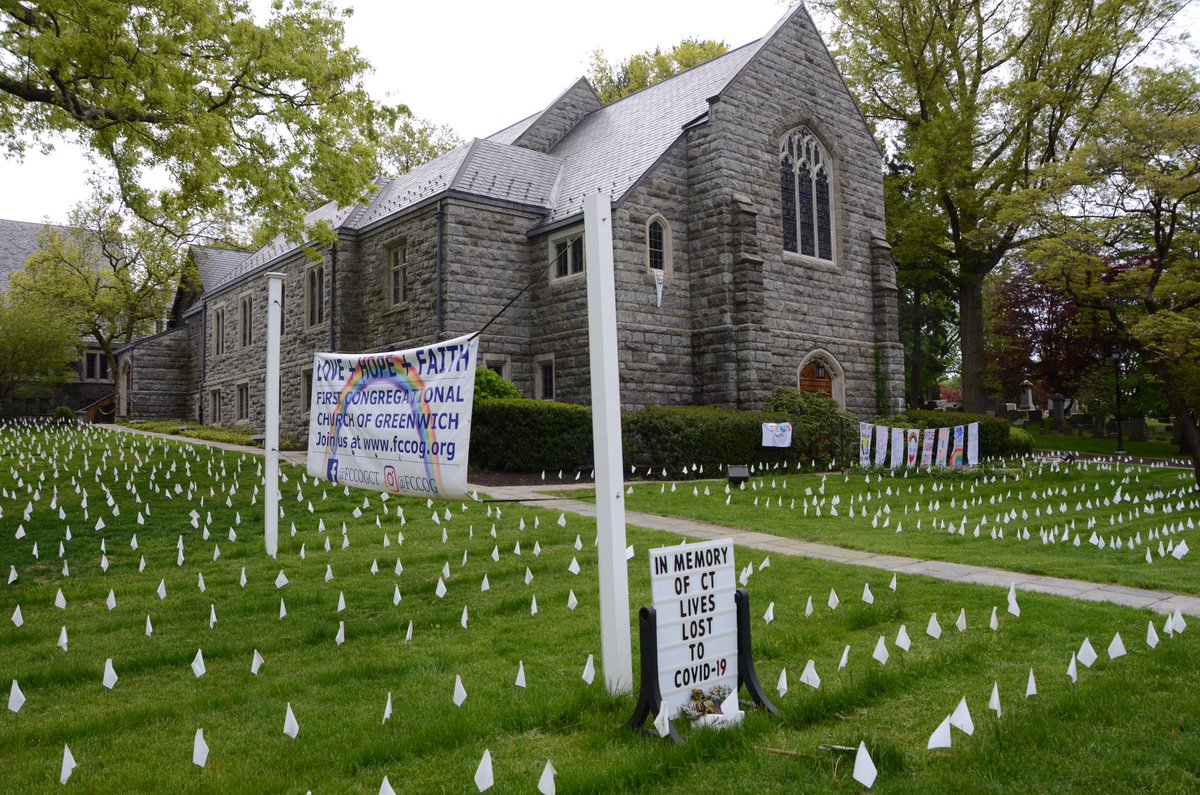 The 3,400 flags in front of First Congregational Church of Greenwich ...