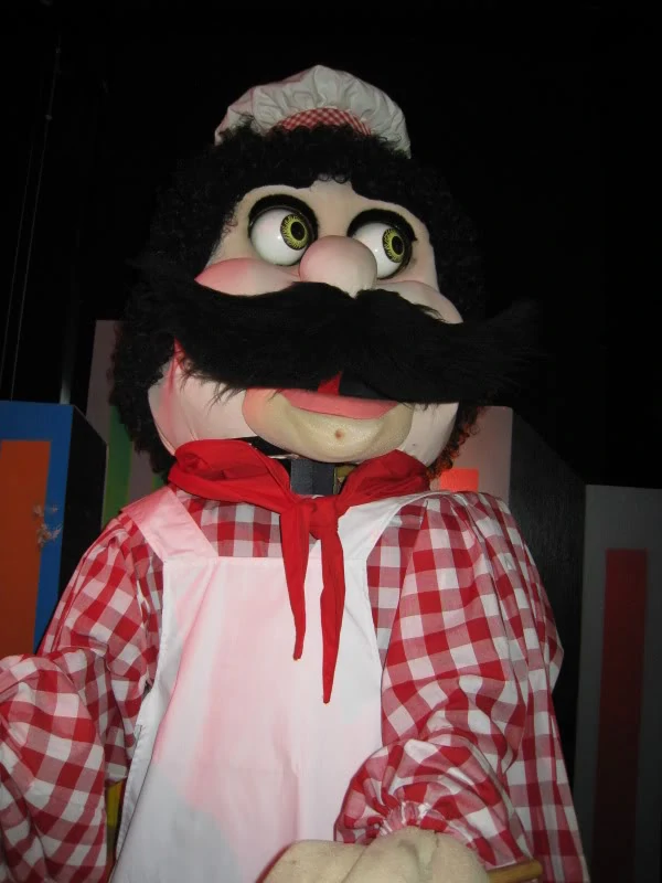 Chuck E Cheese Pasqually