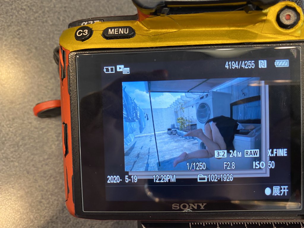 预告 | 白老板威武@niyeye2019 小何童鞋_寫真 @xiaohedith