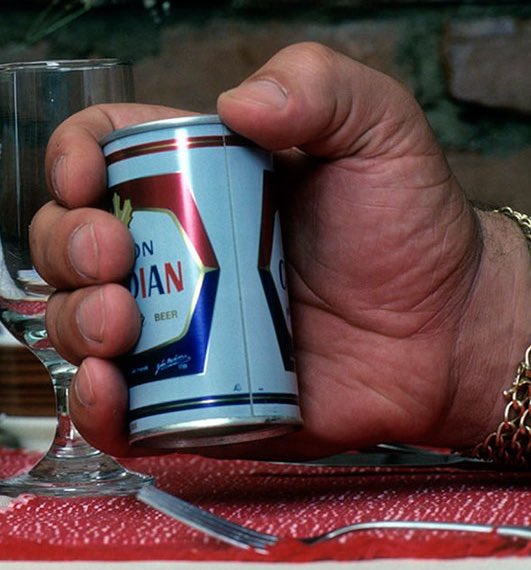 The size difference between Andre The Giant's hand and a Nurse : r ...