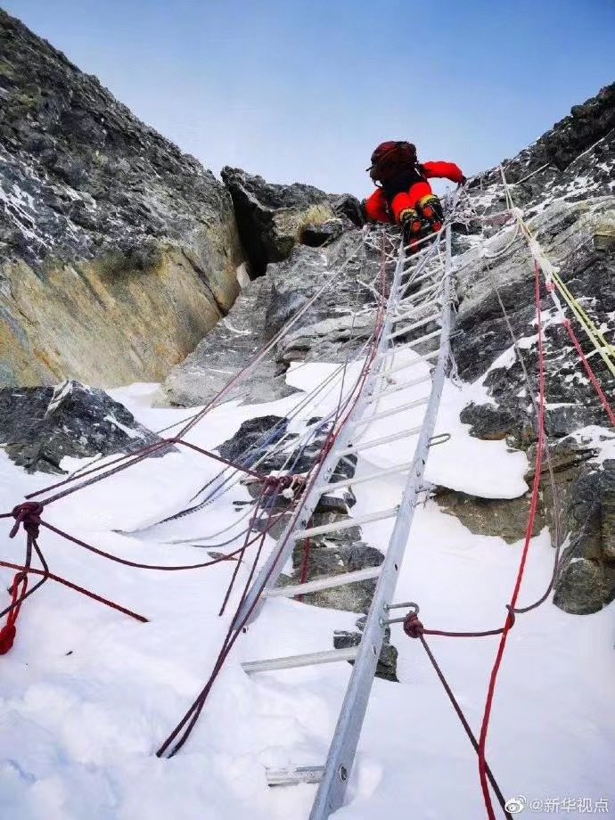 Chinese Ladder Everest
