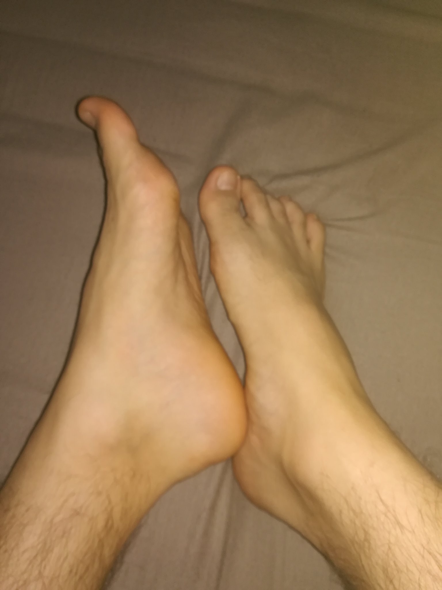 FeetDude (@dude_feet) / Twitter