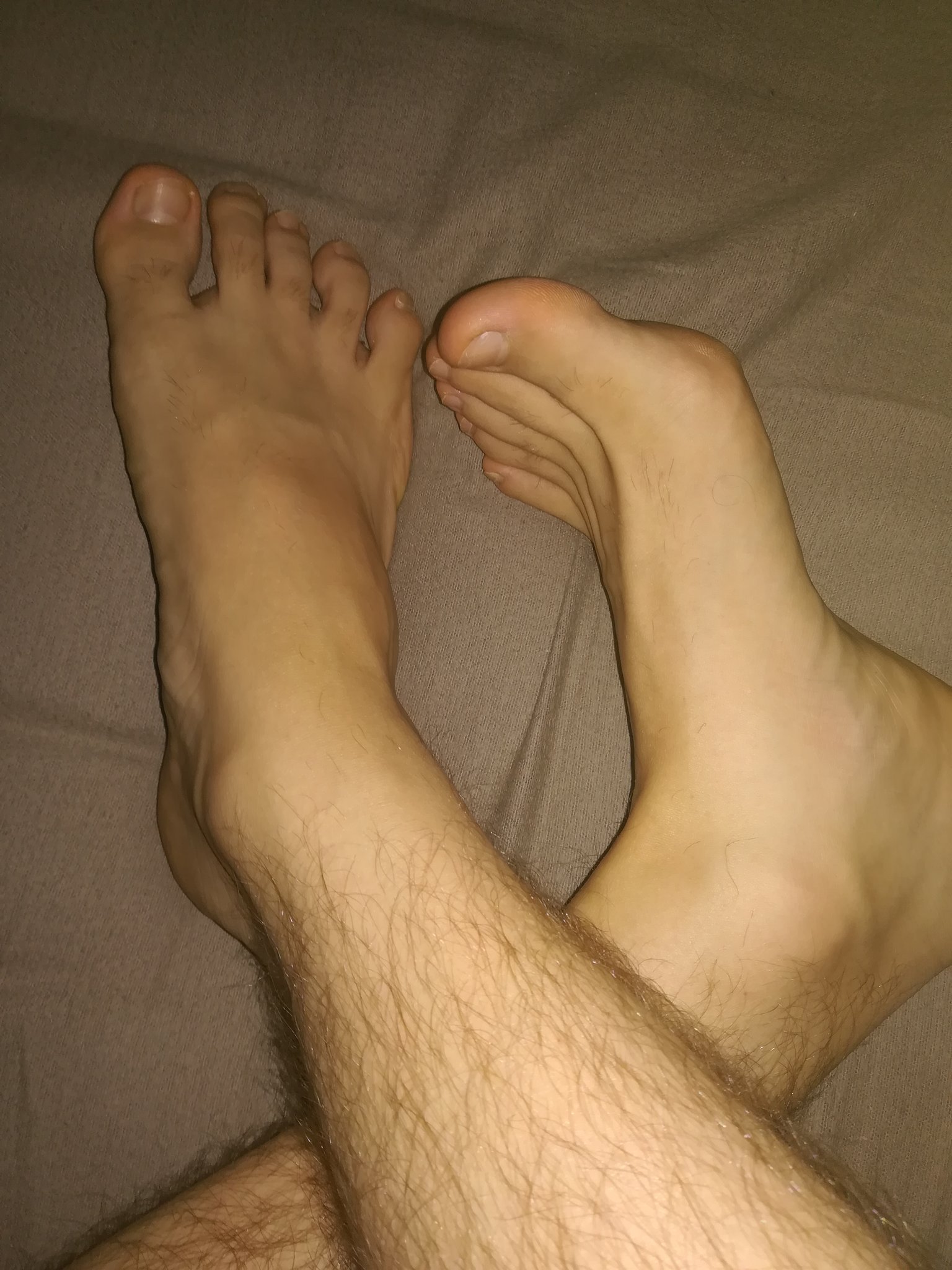 FeetDude (@dude_feet) / Twitter