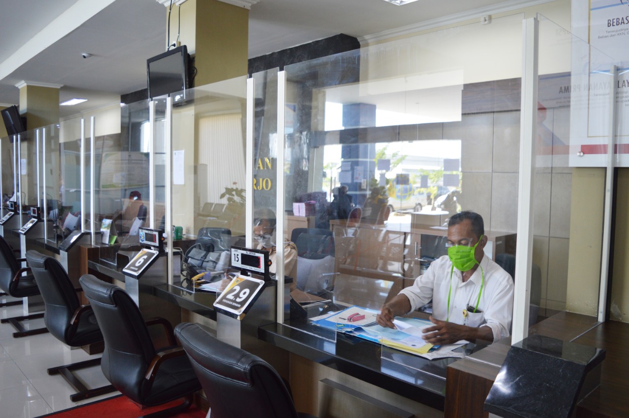 Kantor Pertanahan Kab. Sidoarjo on Twitter: "Antisipasi Covid-19, Loket Kantor Pertanahan Kab ...