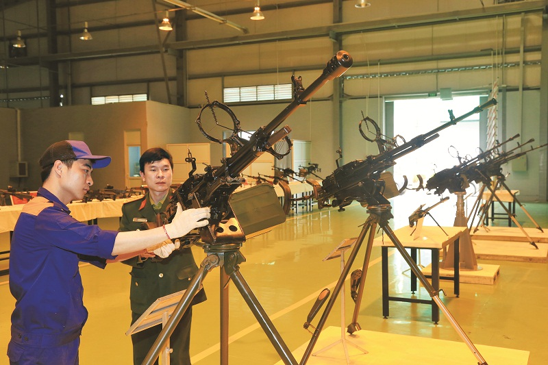 Lee Ann Quann on Twitter: ""Yes, mam!" Inside view of the production line for PKM of Factory ...