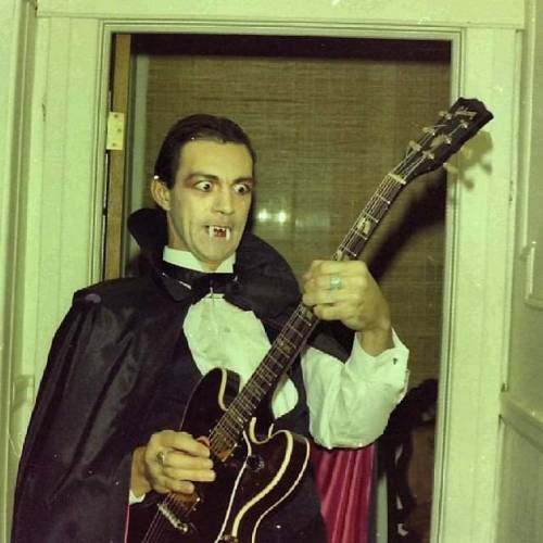 Thread by @doctorow: Hunter-class robots for Gamma World (Bruce Mackley ...