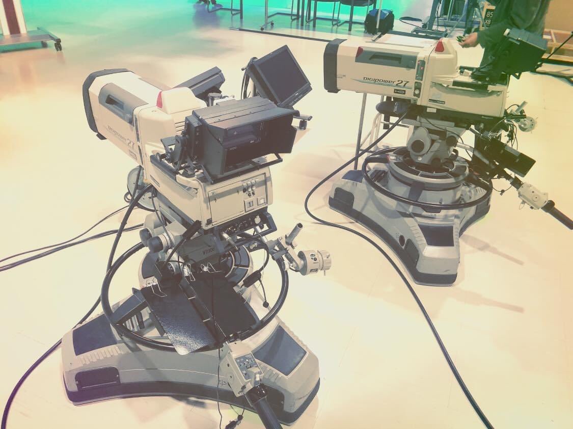 timecode-lab./タイムコード・ラボ on Twitter: "スタジオからの生配信、無事終了！ 回線トラブルも無く、多くの方に観ていただけました。 #配信 #スタンダードカメラ ...