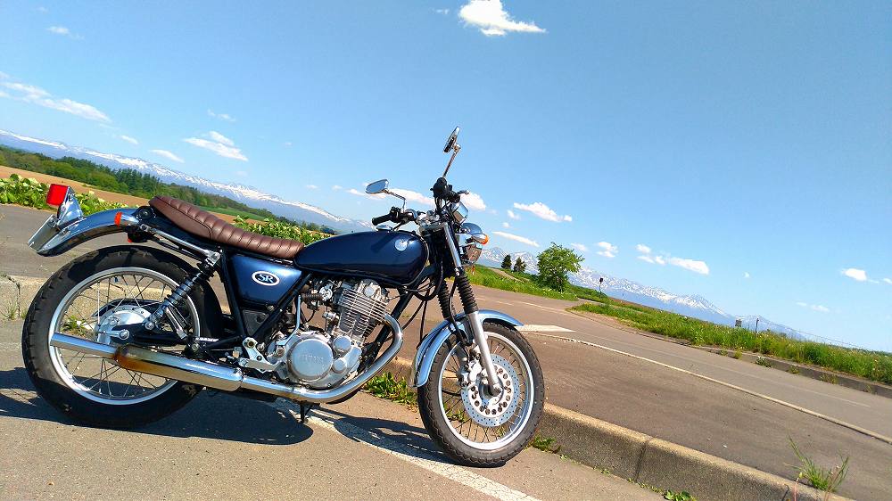 エイチ SR400/500（〜09年） バイク用品・パーツのゼロカスタム - 通販 - PayPayモール ショートダブル厚型シートB パイピング K＆H（ケイアンドエイチ） ボルトを ...