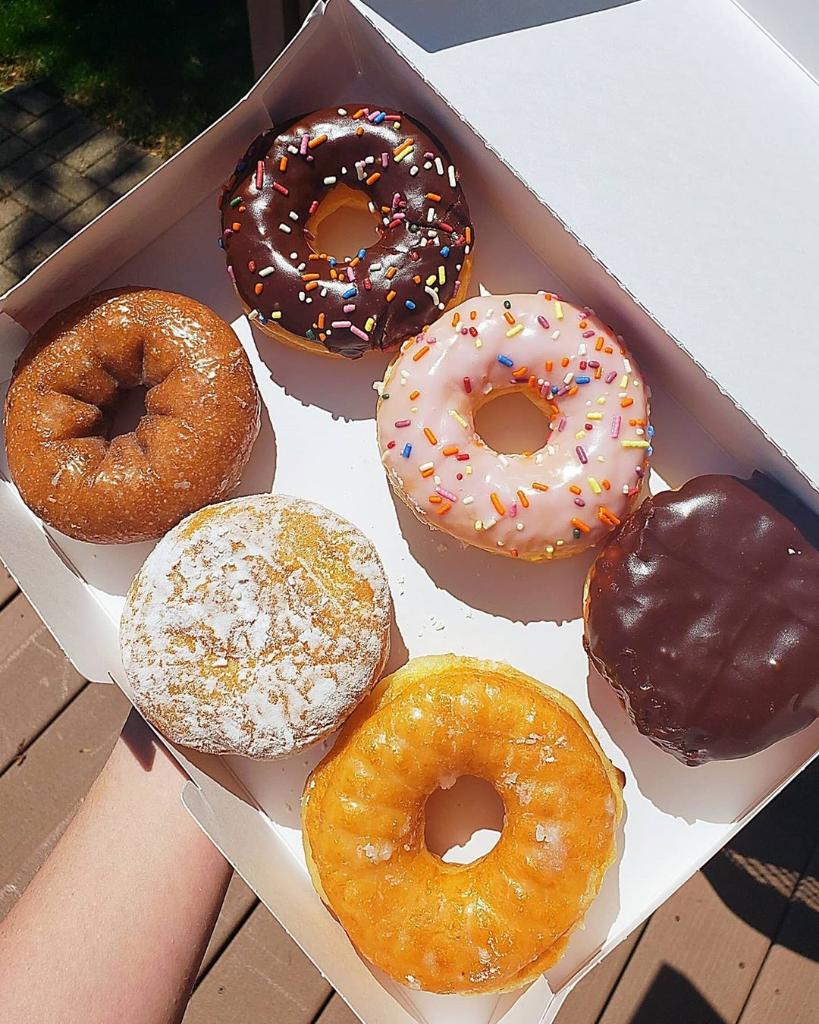 Dunkin Donuts Dozen Box Dunkin Donuts Dozen Box