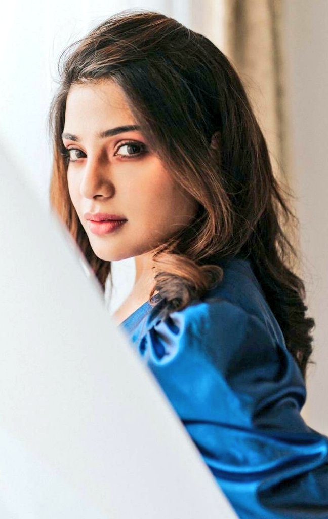 Actor Kayal Devaraj on Twitter: "Beauty in Blue Actress @aathmikaa #aathmika @teamaimpr ...