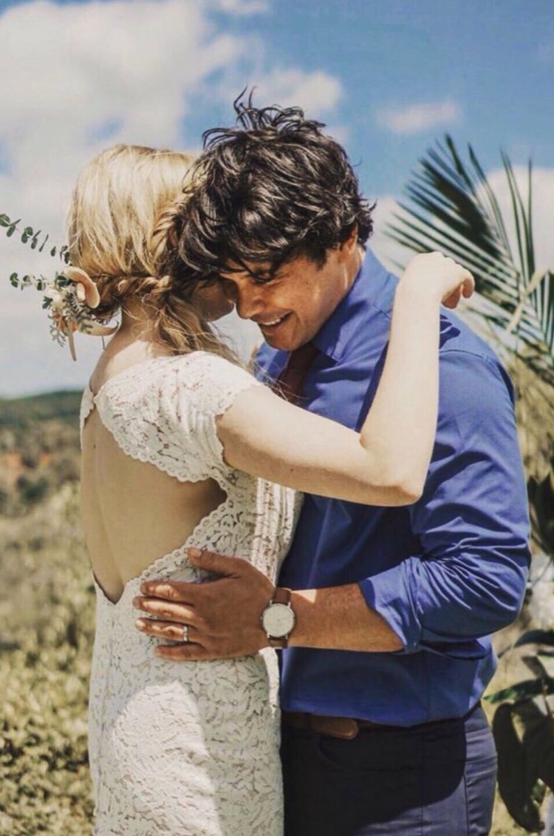 Bobby Morley And Eliza Taylor