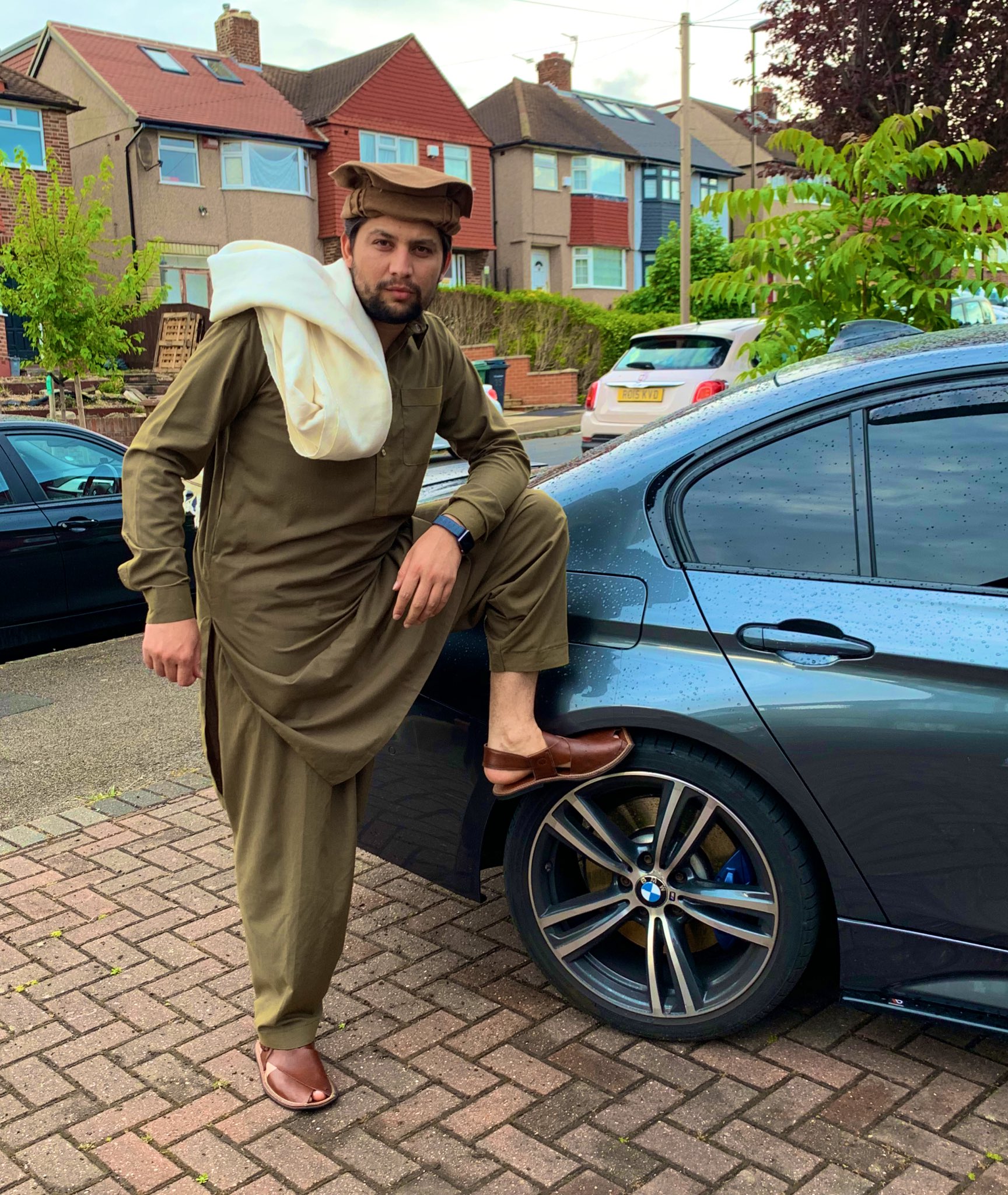 Ihtisham Ul Haq on Twitter: "How my mum wants me to live.....…