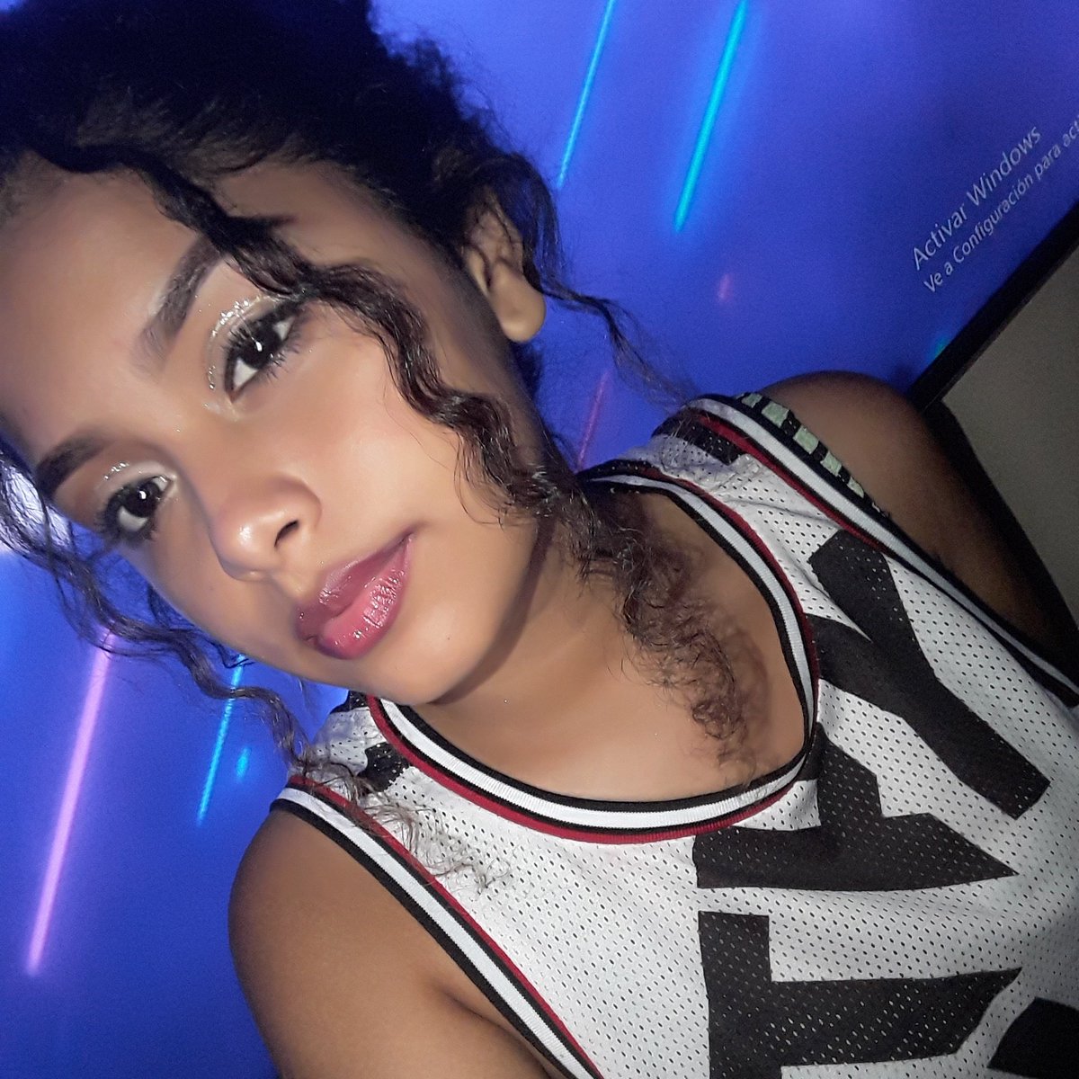 Helen Valiente's Instagram, Twitter & Facebook on IDCrawl