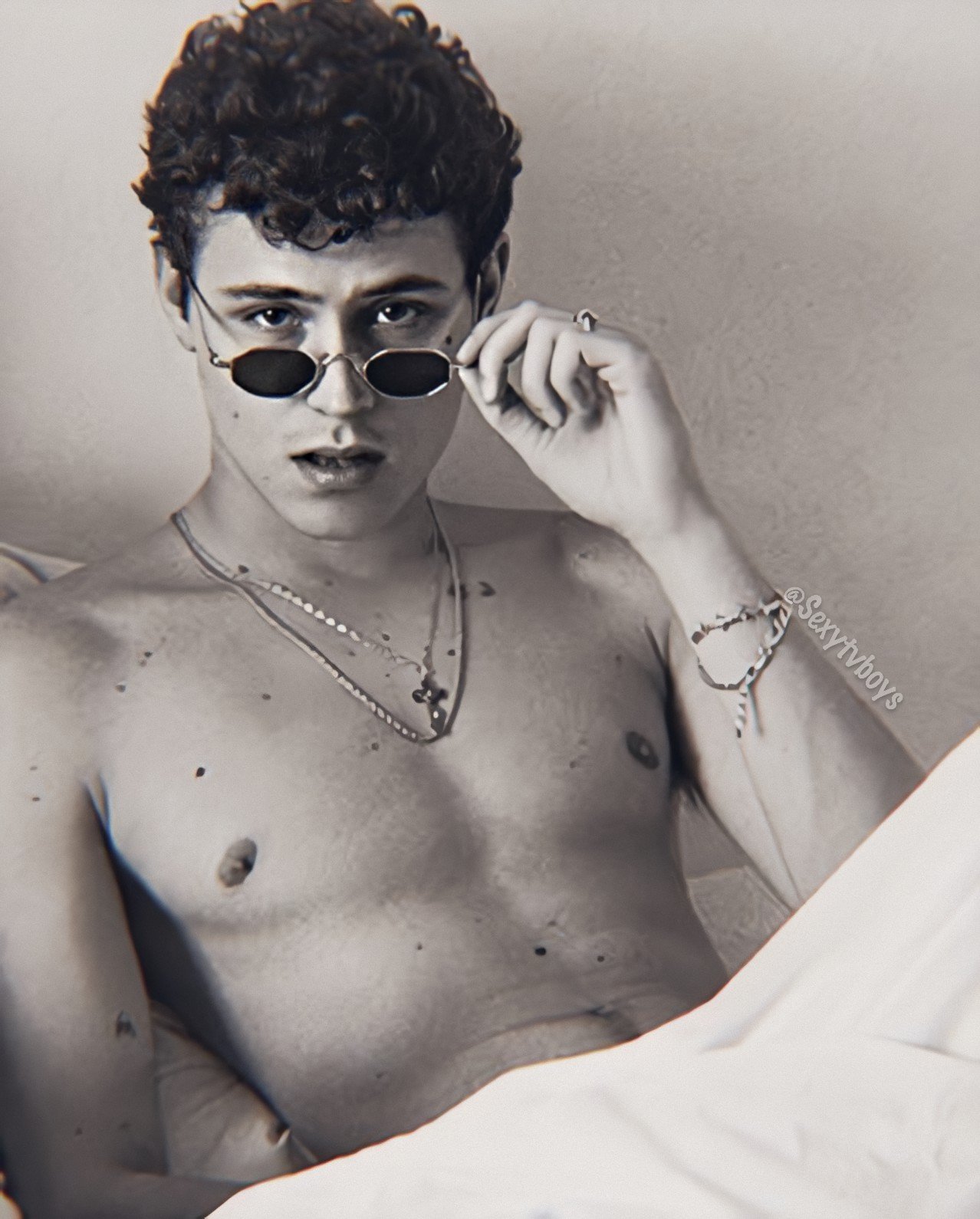 Mis Famosos Favoritos 🔥 on Twitter: "Aron Piper https://t.co/fH8lJoytsY" / Twitter