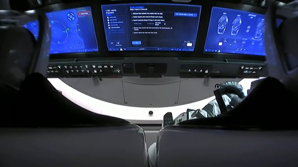 Spacex Dragon Cockpit