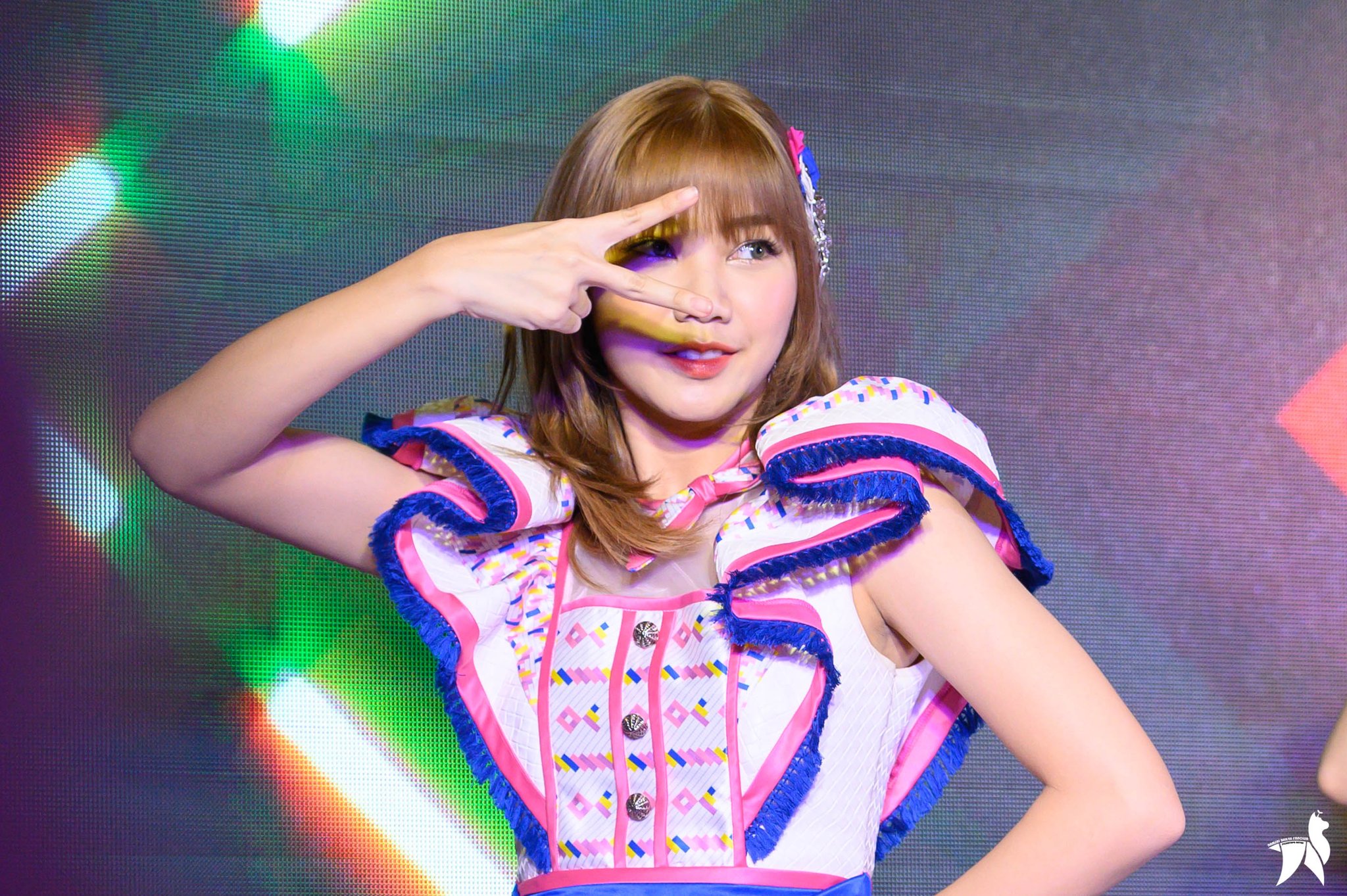 Namsai BNK48 Fanclub-Happii Home- #Namsai22ndPeach on Twitter: "โดดดิด่ง 100 ล้านวิว ละจ้าา 🎇🎇🎇 ...