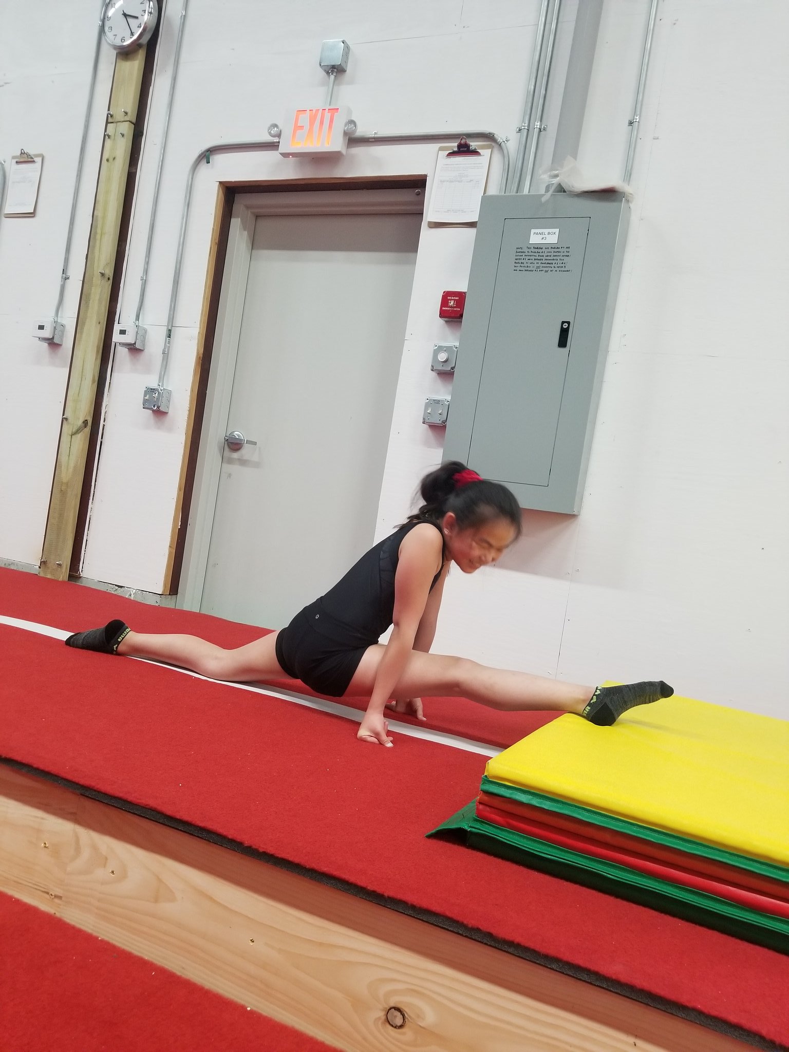 Over Splits Gymnastics