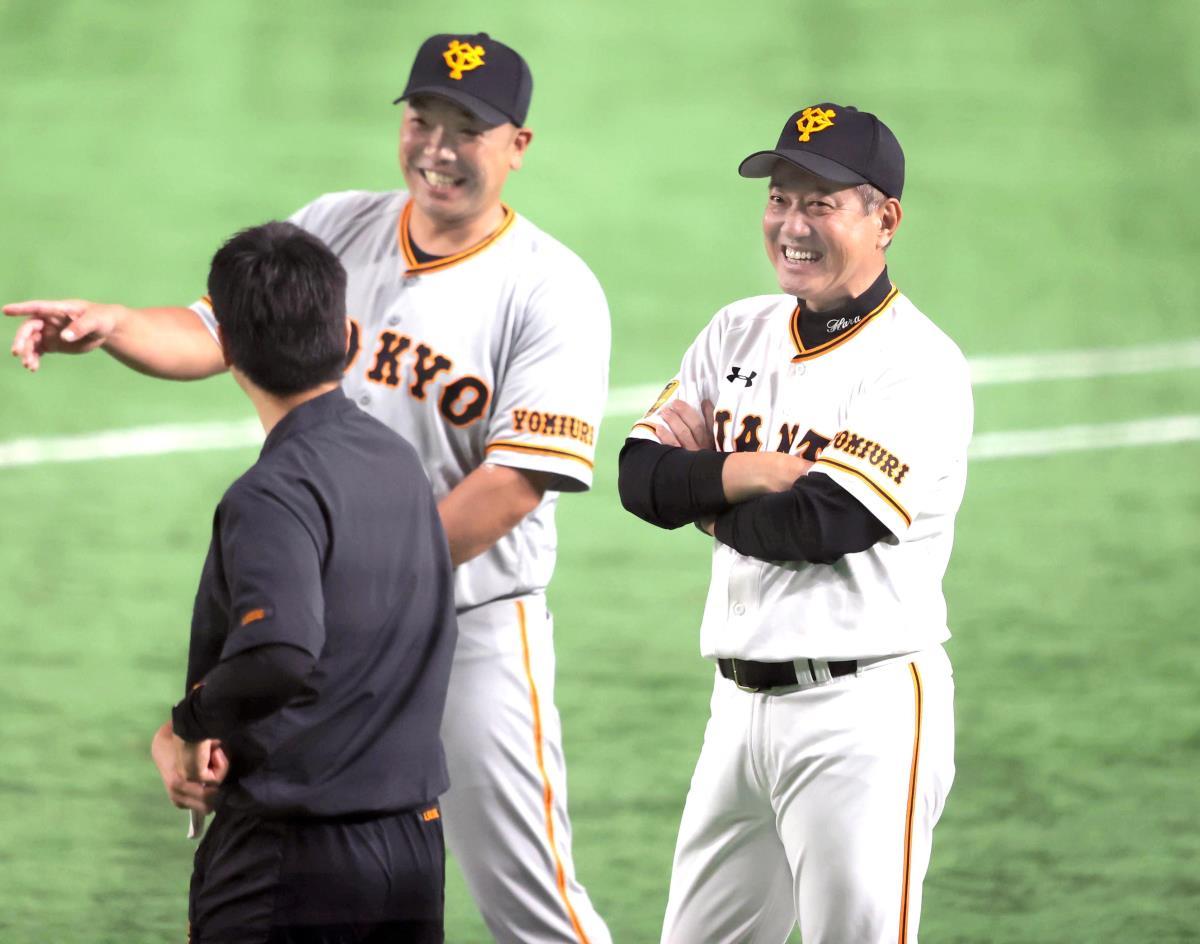 読売巨人軍（ジャイアンツ） on Twitter: "RT @hochi_giants: 67日ぶり試合だぜ！原辰徳監督「水を得た魚のごとく頑張る」53選手がW紅白戦で激突 https://t ...