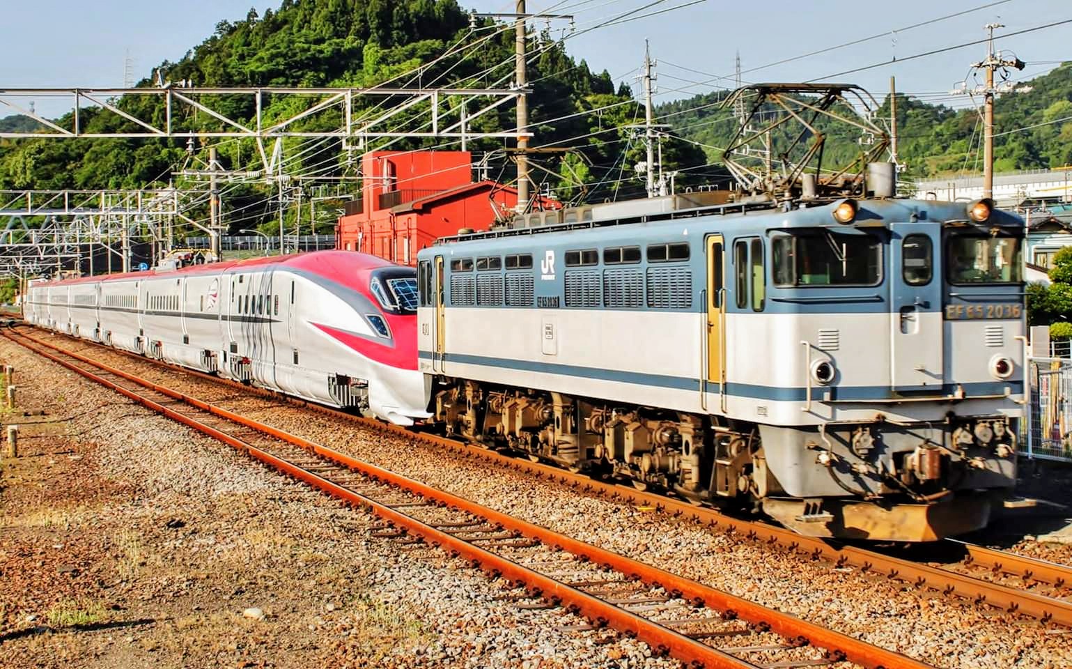 Kaichou Express 静シス On Twitter 懐かしい写真が出てきた Ef65 2036 E6系z9編成の甲種輸送