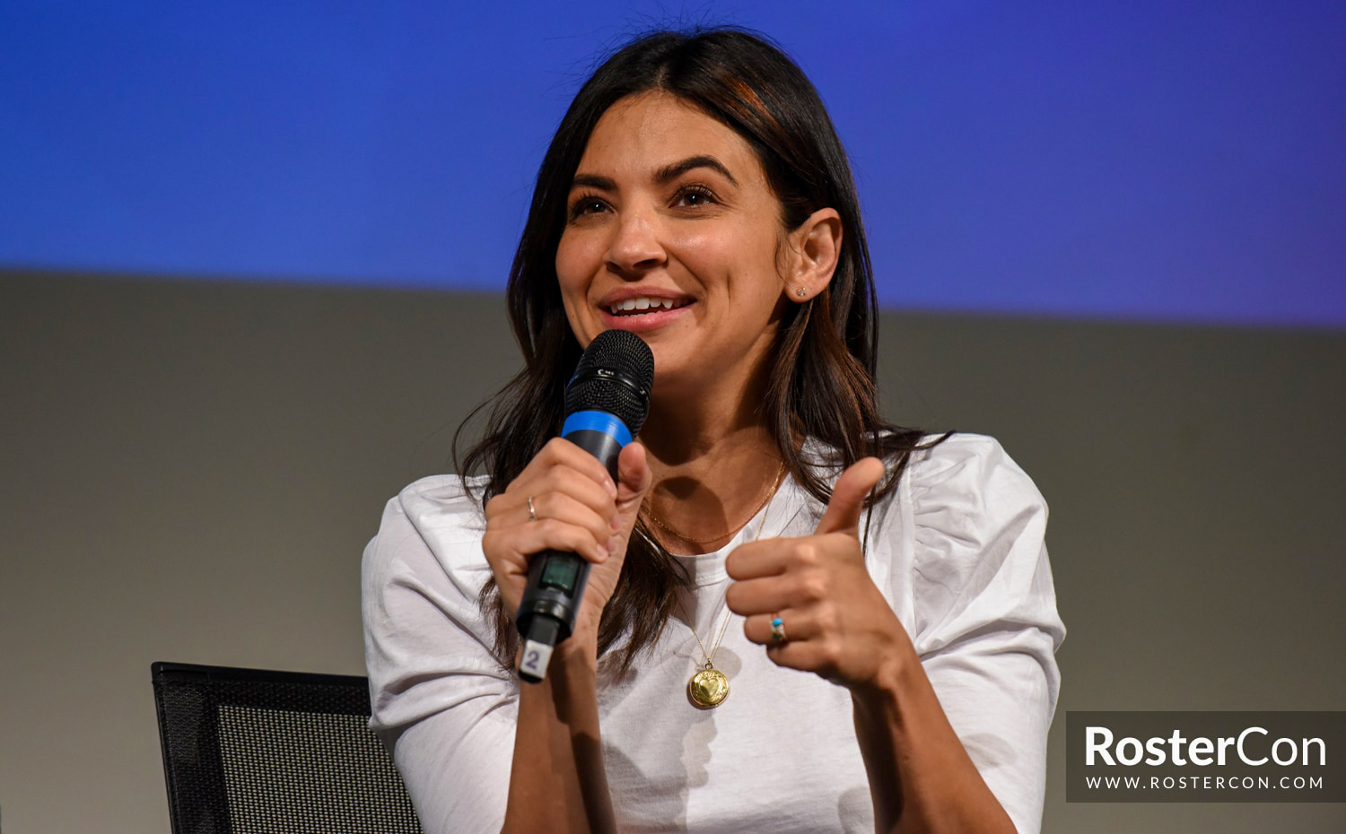 Roster Con on Twitter: "Il y a 1 an / 1 year ago - #OSAB by @EmpireConv Panel #JaneTheVirgin / # ...