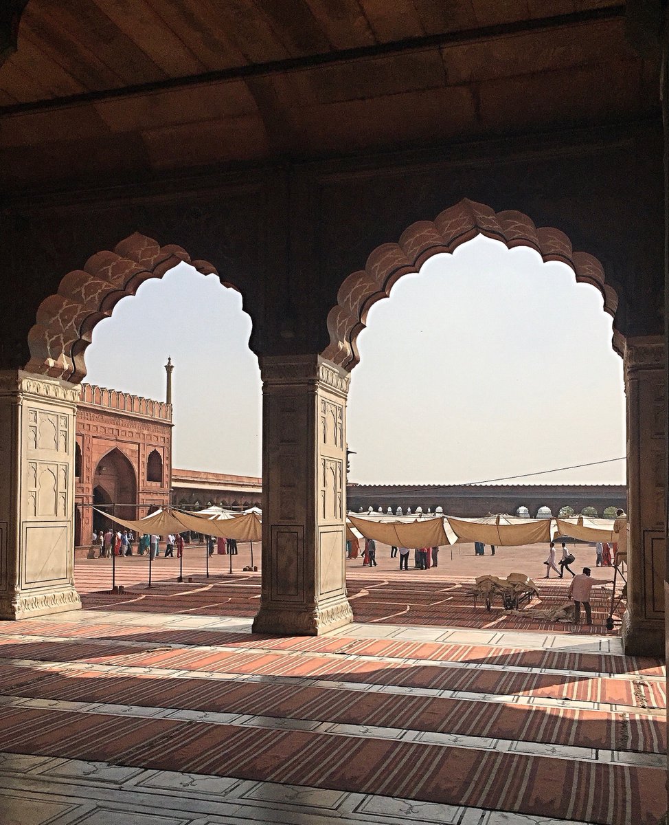 Scenes from Bucharest, in the interwar period : r/europe