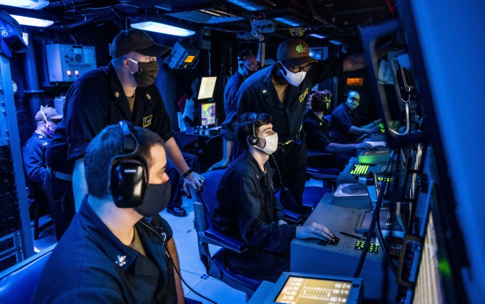 Sonar Technicians assigned to USPacificFleet guided-missile destroyer ... Sonar Technicians assigned to USPacificFleet guided-missile destroyer ...