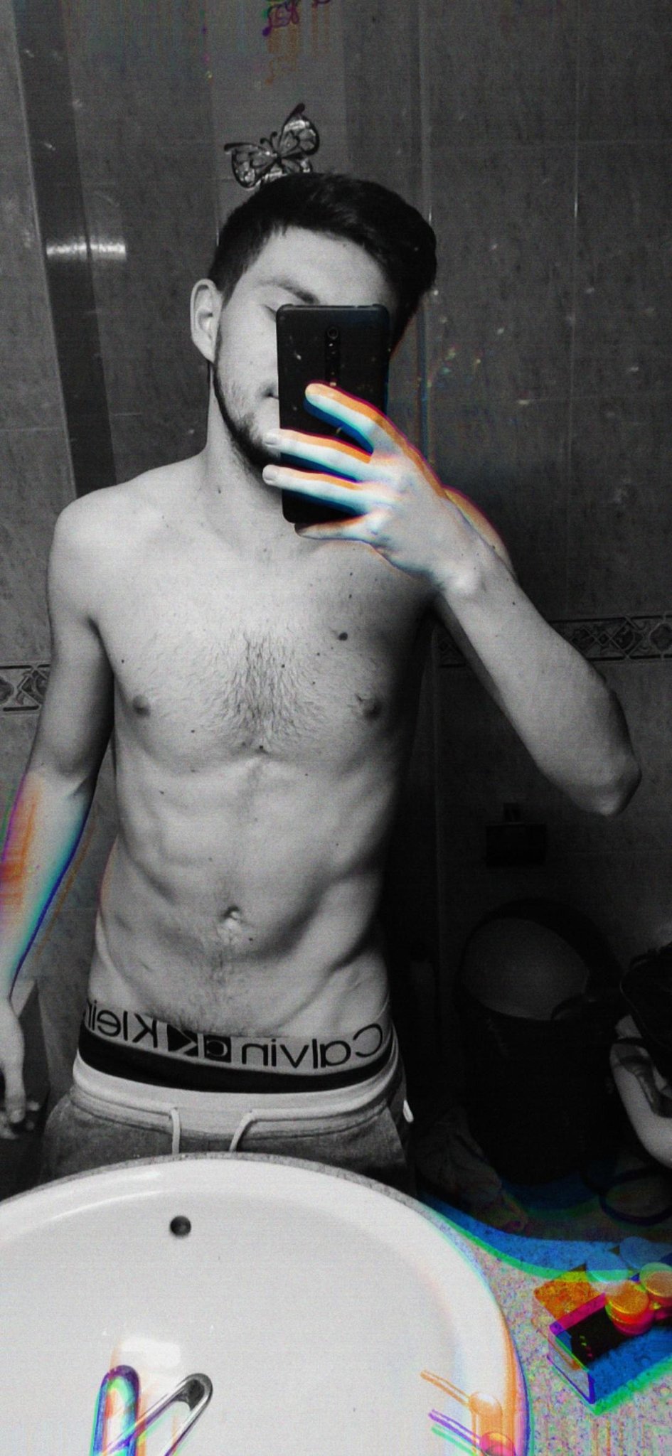 NARO on Twitter: "Venga va, quien vea este tweet tiene que subir 4 fotos suyas frente al espejo ...