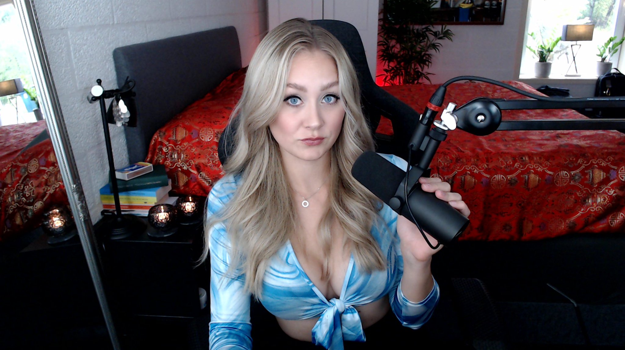 Kandyland on Twitter: "I'm live. :) https://t.co/e26FFcrL3t…