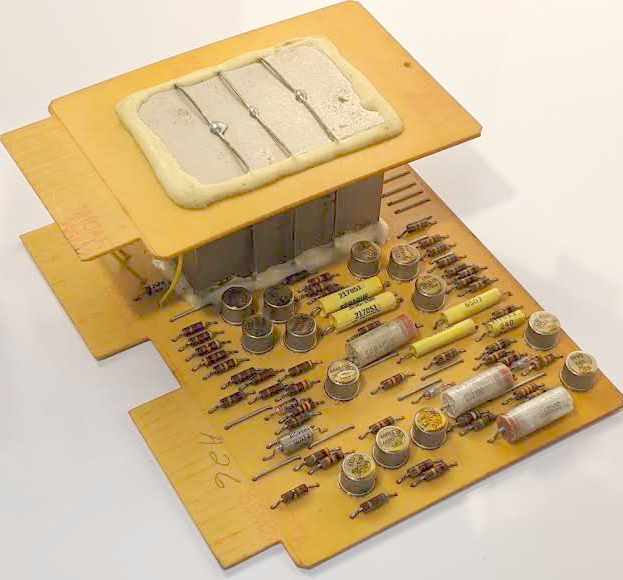 Ken Shirriff on Twitter: "To find out more, I reverse-engineered the circuit by tracing out the ...