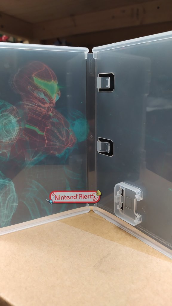 Pictures of the Metroid Dread game box : r/Metroid