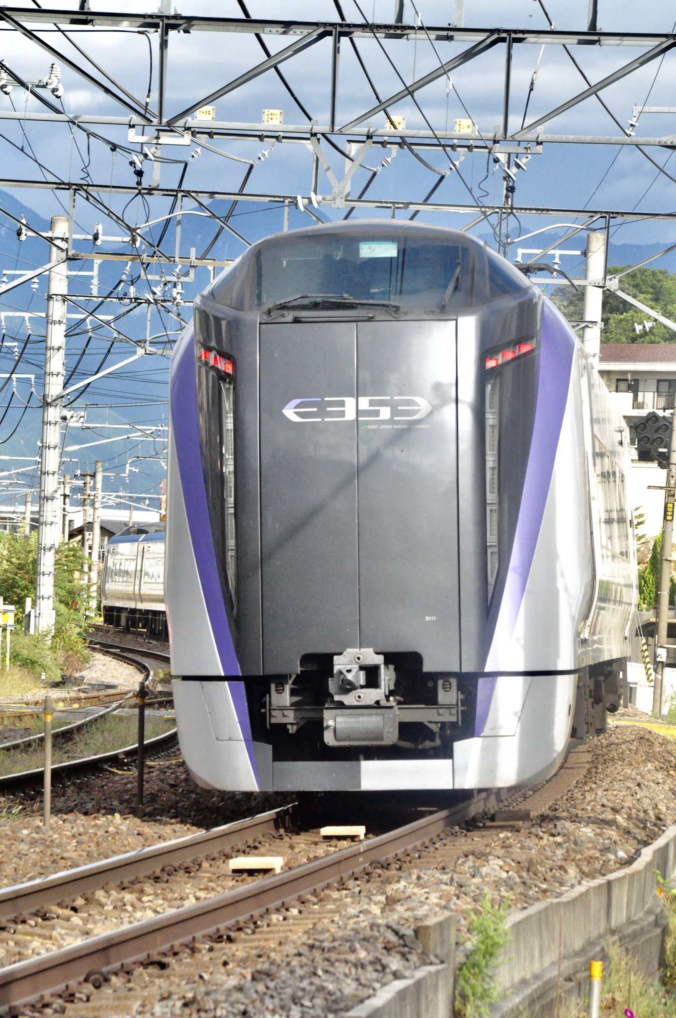 S_Azusa on Twitter: "21.9/22 回9951M E353系S111編成NN入場 本日松本〜長野間にてE353系基本編成S111が検査入場の為長野へ回送されました。…