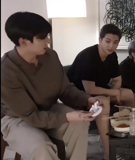 Soo Choi 💜 (REST) on Twitter: "Jungkook just took off his toe socks in the Vlive while other ...