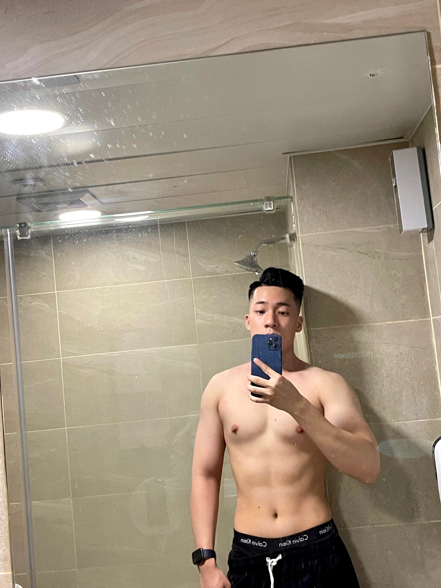 Zi Poy (@ZiPoy0105) / Twitter