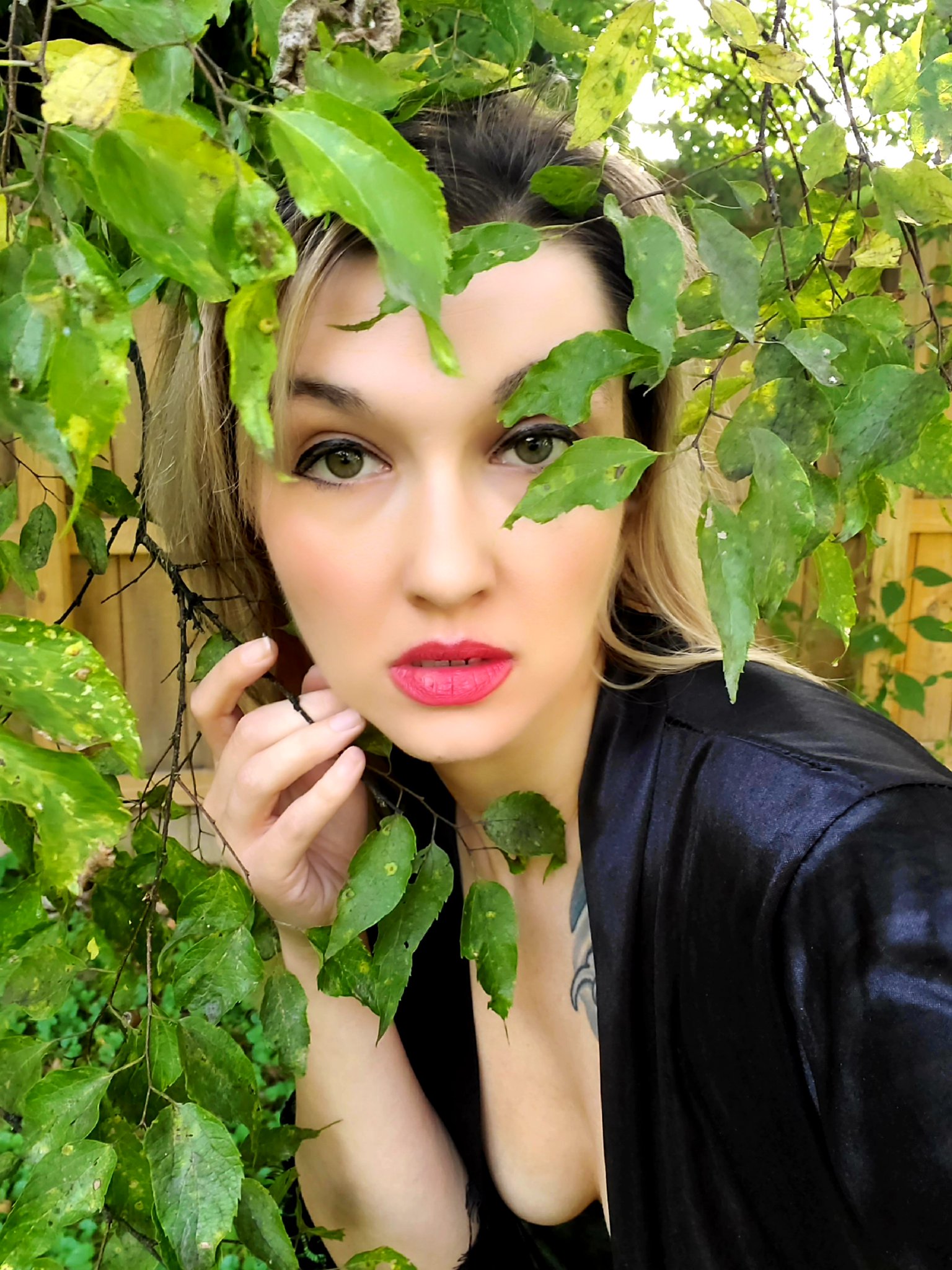 Tw Pornstars Nicole Pearl Twitter Vote For Nicolepearlxx In The Mvcontest Go Green Contest