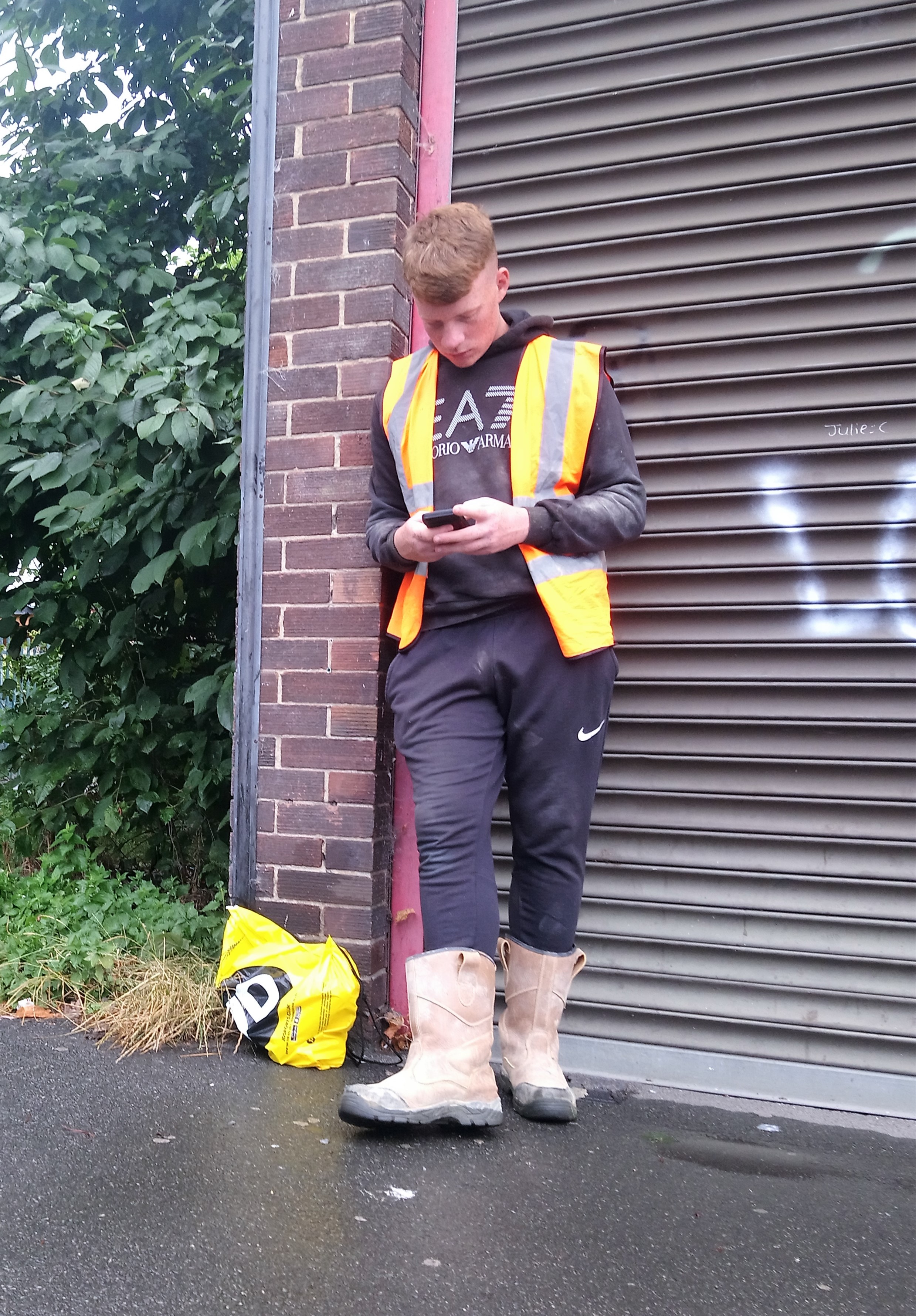 Hot Guys Photos On Twitter Hi Viz Lads On A Morning Really Perks Me Up 💦