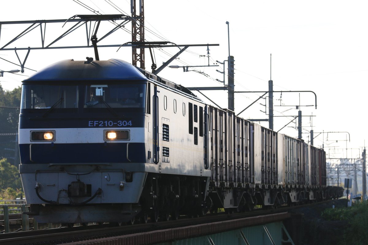 鉄道写真撮影総合技術研究所 on Twitter: "今日の撮り鉄 3097レ EF65-2127+コキ 2090レ EH500-8+コキ 3099レ EF210-304+コキ 配9841レ ...