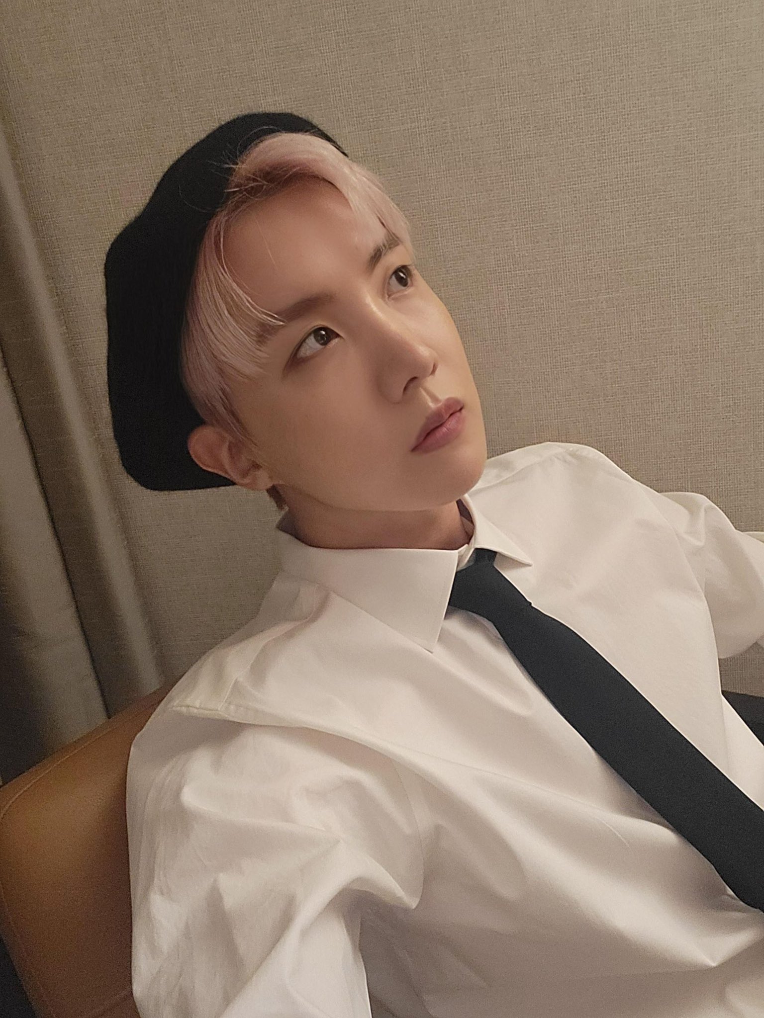 Soo Choi 💜 (REST) on Twitter: "j-hope on Weverse 0923 It was meaningful and good time!!! 🥰 ...