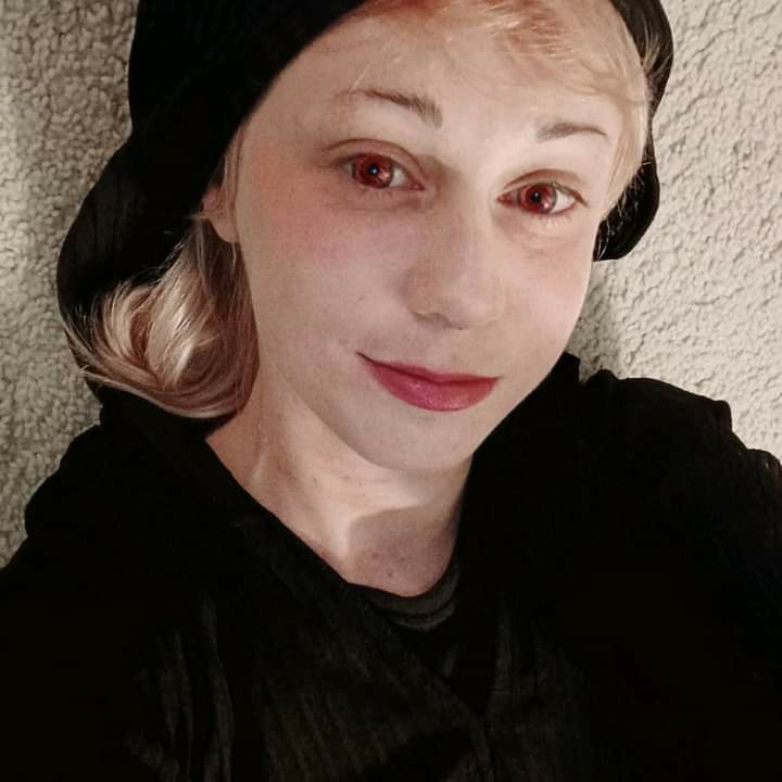 Violet Miller's Instagram, Twitter & Facebook on IDCrawl