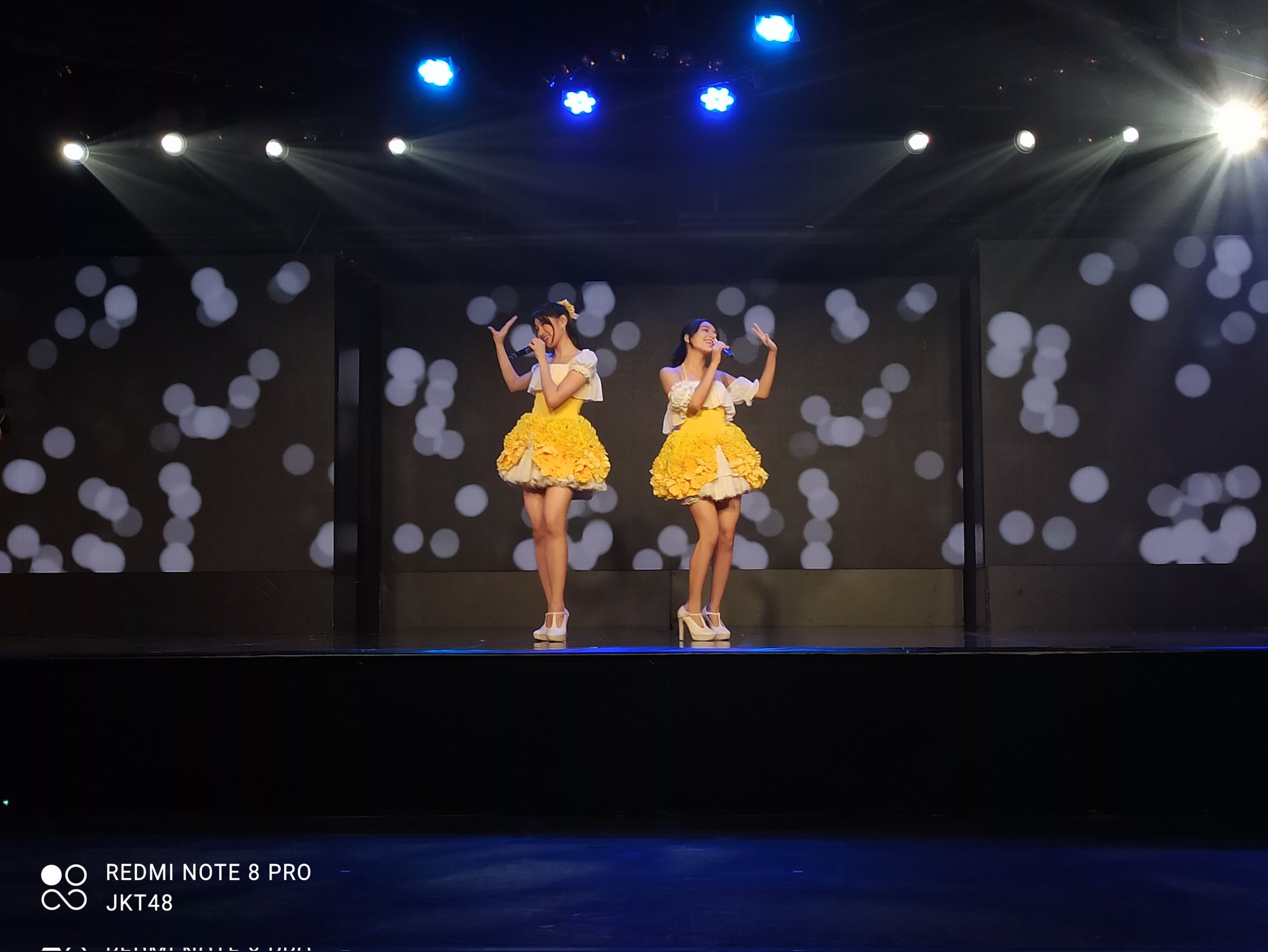 JKT48 on Twitter: "M6. Benang Sari, Putik, dan Kupu-Kupu Malam (Oshibe to Meshibe to Yoru no ...