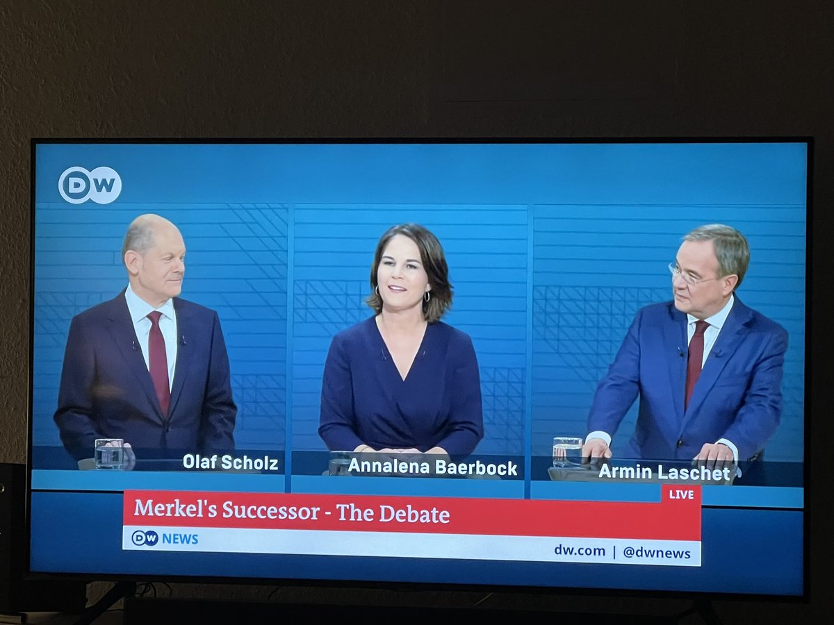 Beenish Javed's Instagram, Twitter & Facebook on IDCrawl