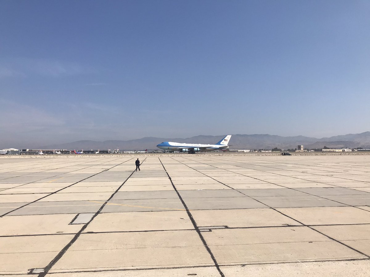 Emma Epperly on Twitter: "If you look closely you can see the @NIFC_Fire campus tower directly ...