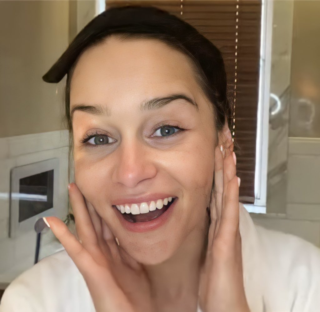 Emilia Clarke Appreciation Thread - Page 130 - Blu-ray Forum