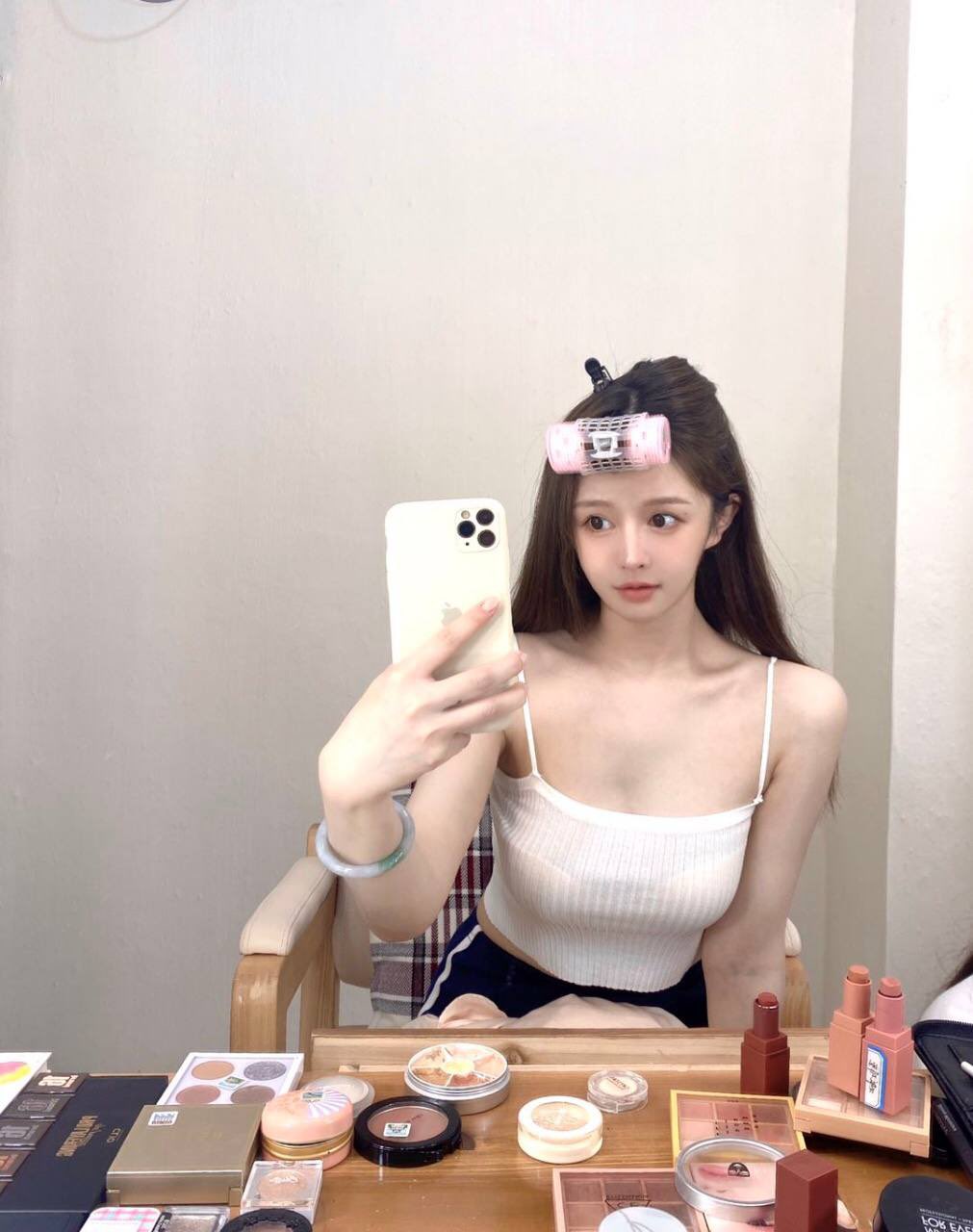 ☺️喜欢天空的小女孩😁 on Twitter: "😻武汉 😻00 168 41kg 🐻D 😻在校生 小清新 😻皮肤白 🐻大 😻联系方式请看主页@7P5D7e7hSj1ux3n https ...