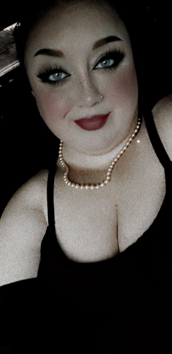 Goddess Clover💰💳💸 (@FindommeClover) / Twitter