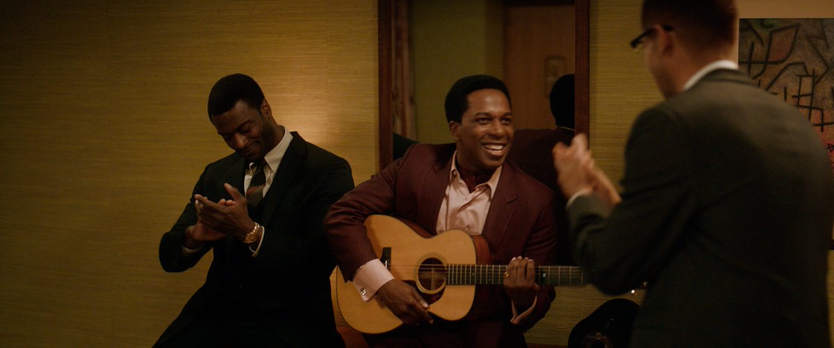 Criterion Collection's Threads – Thread Reader App