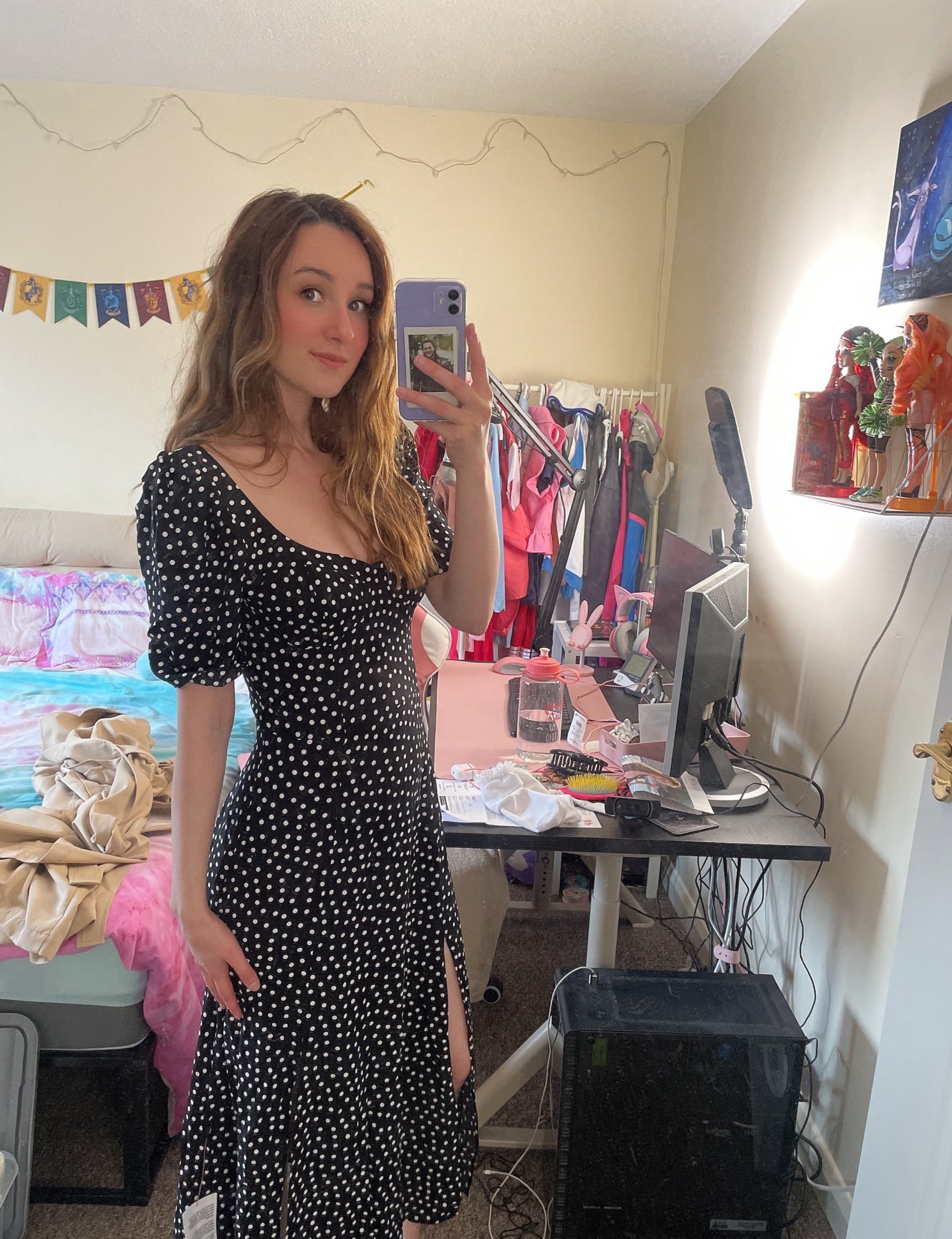 TW Pornstars - 1 pic. 🌸 Kirsty Everdeen ४ 🌈. Twitter. Me 🥺 Also me 😈. 5 ...