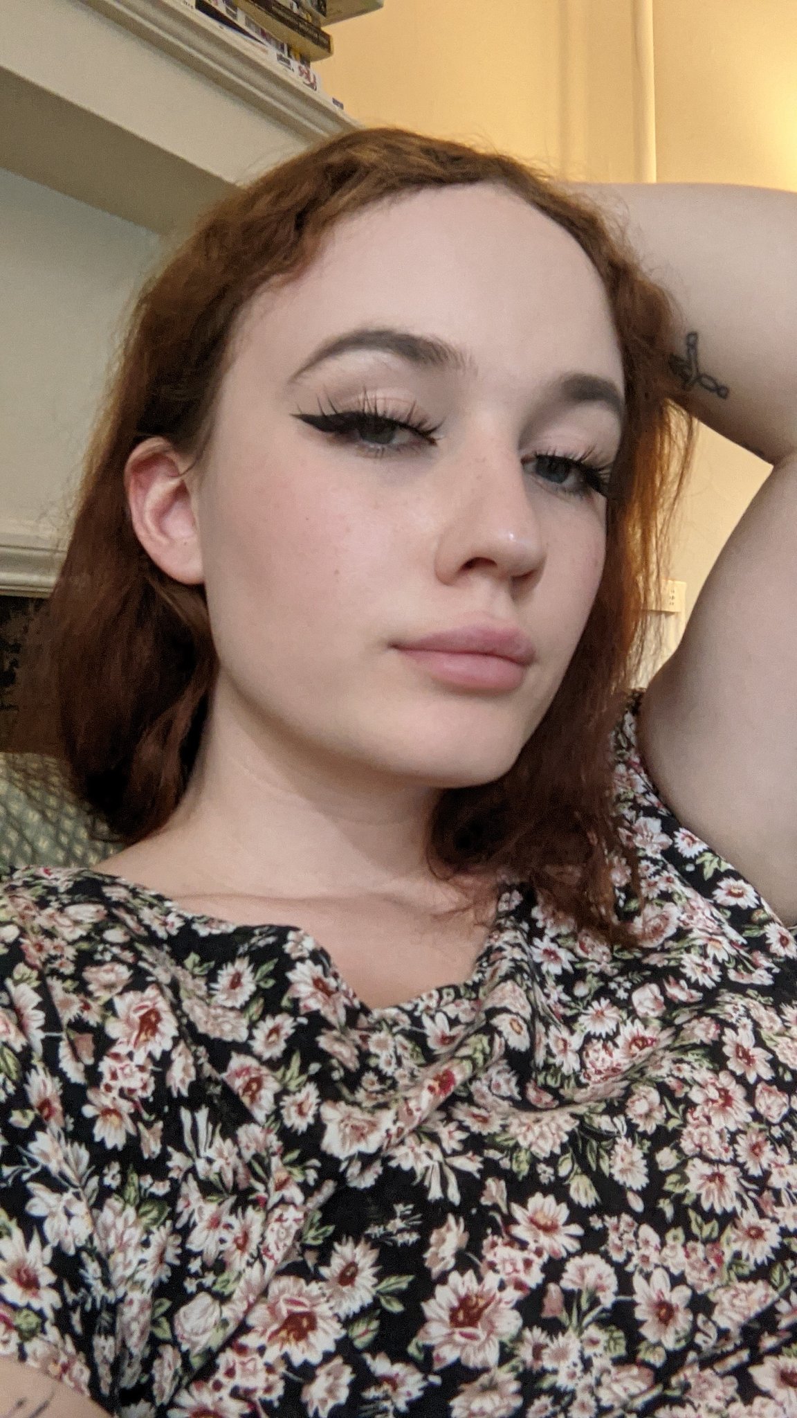 dew-kissed herba on Twitter: "back to my only hobby of taking selfies https://t.co/4OPZU7aHws ...