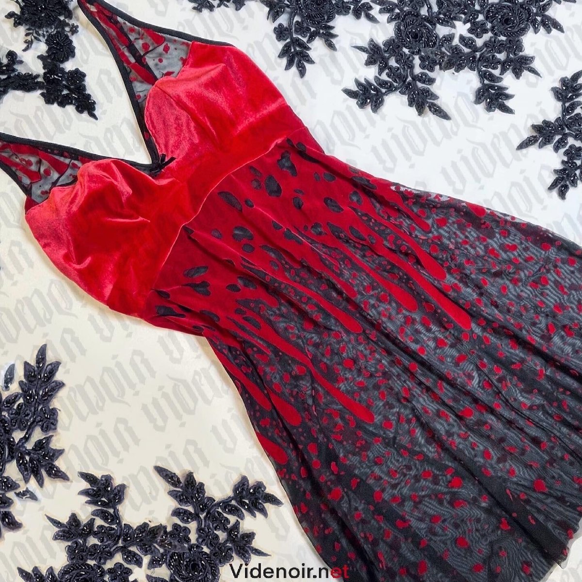 Lucia Everblack 🐛 on Twitter: "I've never wanted lingerie more than I do now after seeing that ...