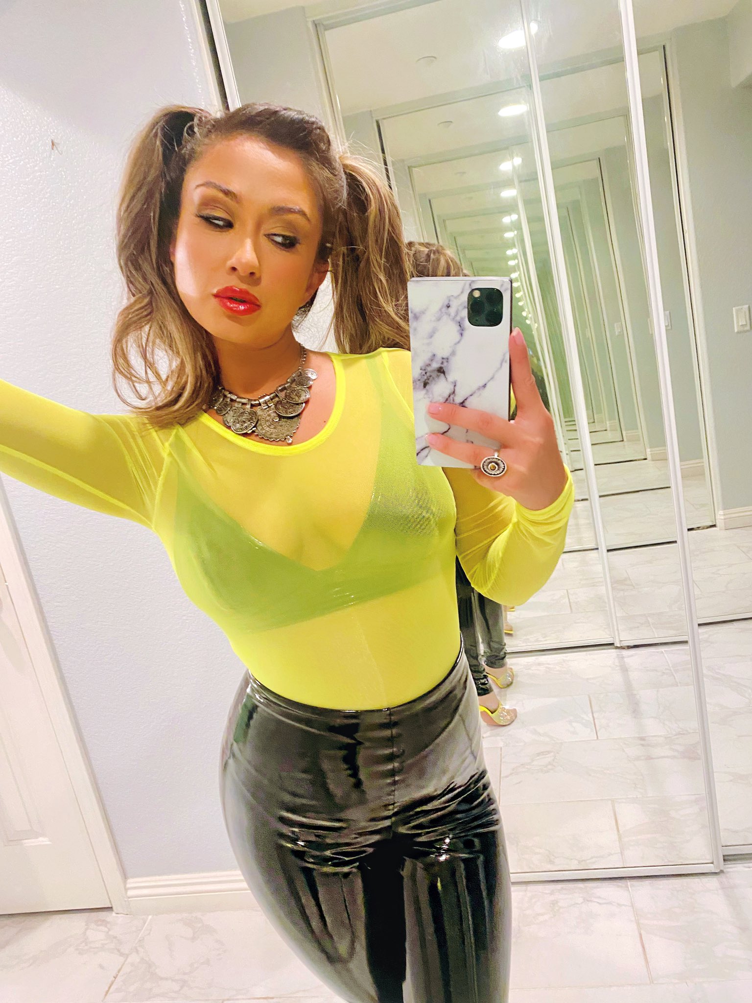 LexiChase on Twitter: "Defiance from a beta bitch is UNACCEPTABLE. There are so many ways they ...