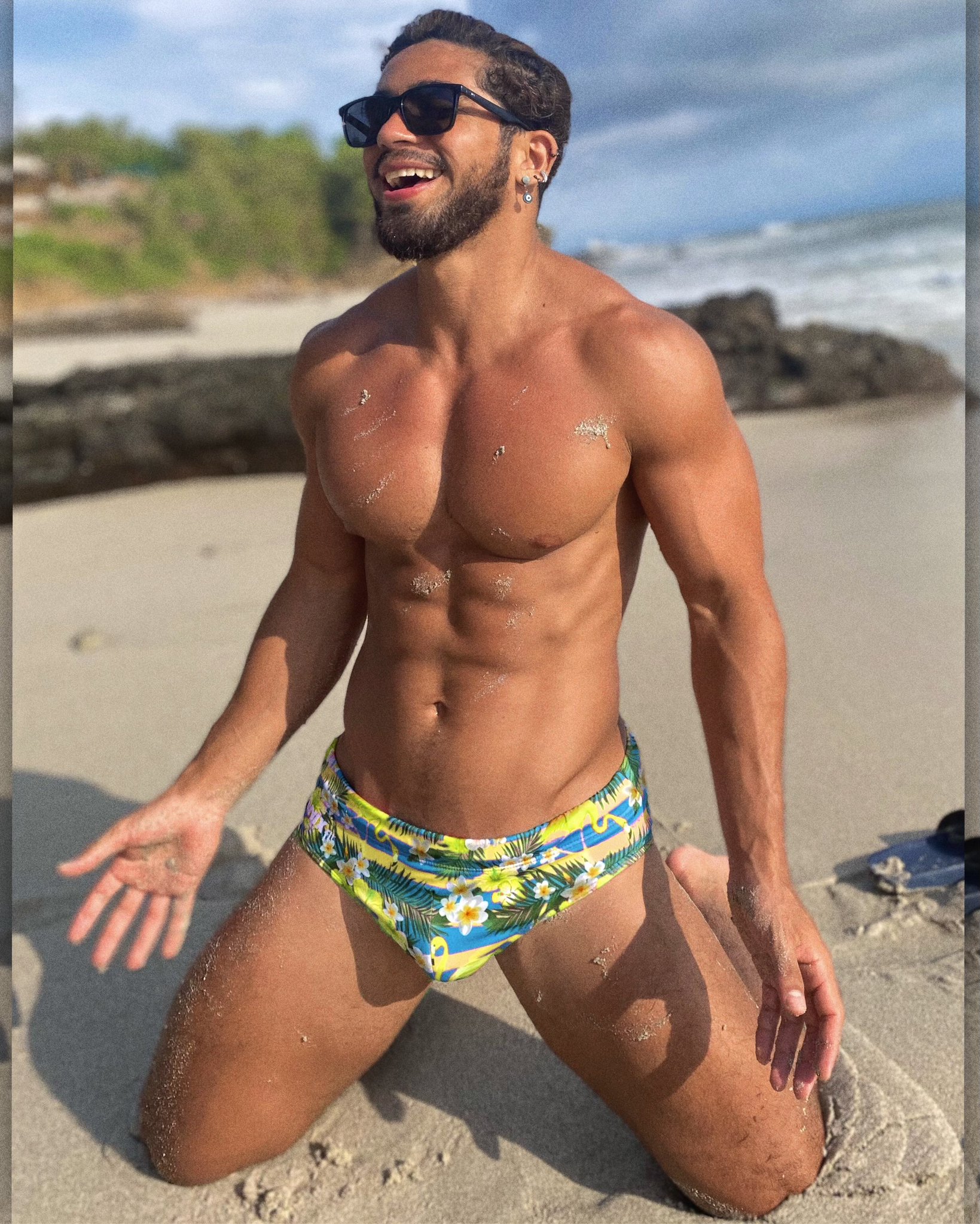 ISBO on Twitter: "🟦⬜️🟩Que tengas lindo Domingo🟩⬜️🟦 muy pronto estaremos de estreno !! ☀️🌊 https ...